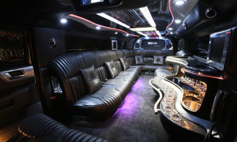 New York City Night on the town limo Manhattan NY Night out party limo ...